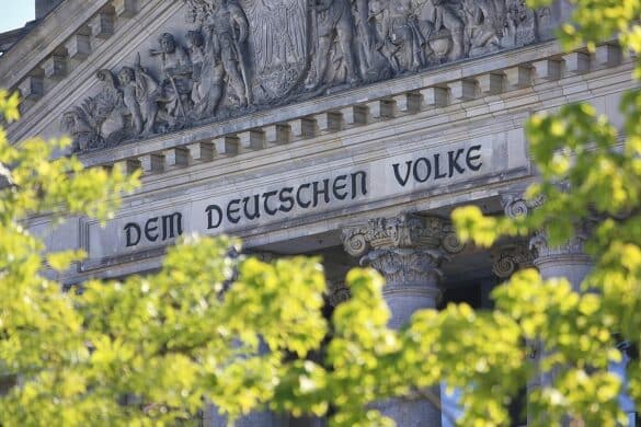 SPD-Politiker Stegner verteidigt Schröders umstrittenes Putin-Gespräch ...